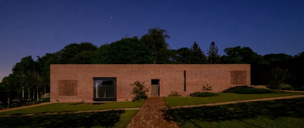 About - Etopia Custom